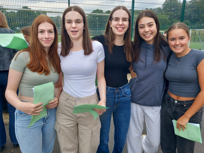 Year 11 Results Day 2023 - School News - Homewood School & Sixth Form ...